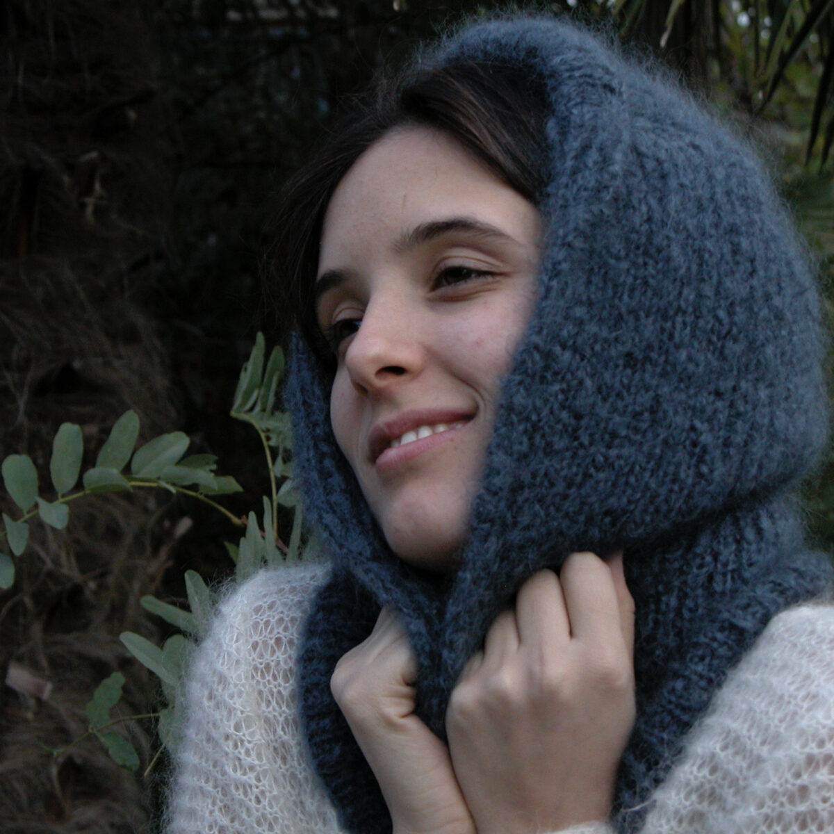 Cagoule en laine mohair de chevreau angora tricot main